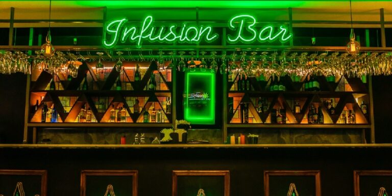 Your Guide to Exploring Long Street – the Pulse of Cape Town’s ...
